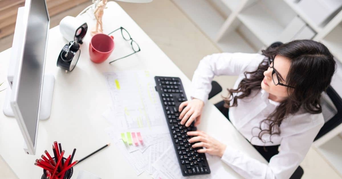 Hire Secretarial Firms Now and Watch Your Business Grow